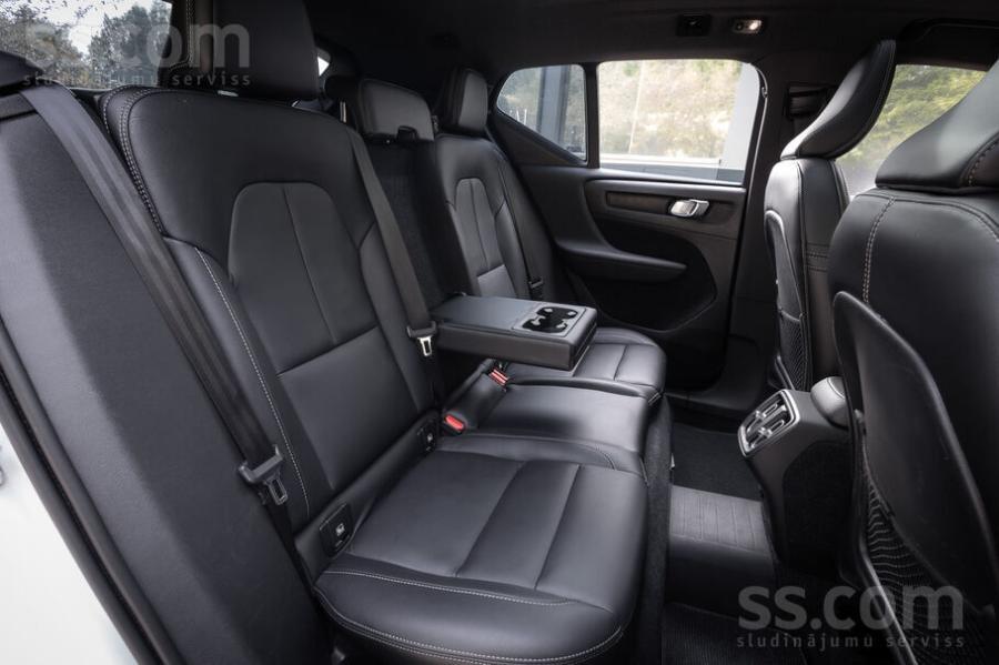 Белый Вольво XC40 2018 в Елгава, объемом двигателя 2.00 л и пробегом 220 тыс. км за 19300 €, фото 13 на AUTOMOTO.COM.LV