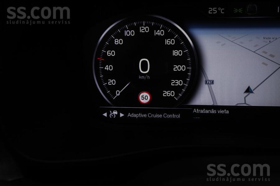 Белый Вольво XC40 2018 в Елгава, объемом двигателя 2.00 л и пробегом 220 тыс. км за 19300 €, фото 19 на AUTOMOTO.COM.LV