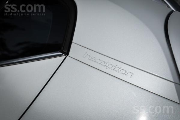 Volvo XC40 2018 Jelgava vietnē Balts Volvo XC40 2018 Jelgava, ar dzinēja tilpumu 2.00 L un nobraukumu 220 tūkst. km par 18800 €, foto 9 vietnē AUTOMOTO.COM.LV