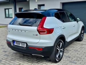 Balts Volvo XC40 2019 Tallina, ar dzinēja tilpumu 2.00 L un nobraukumu 219 tūkst. km par 16999 €, foto 11 vietnē AUTOMOTO.COM.LV