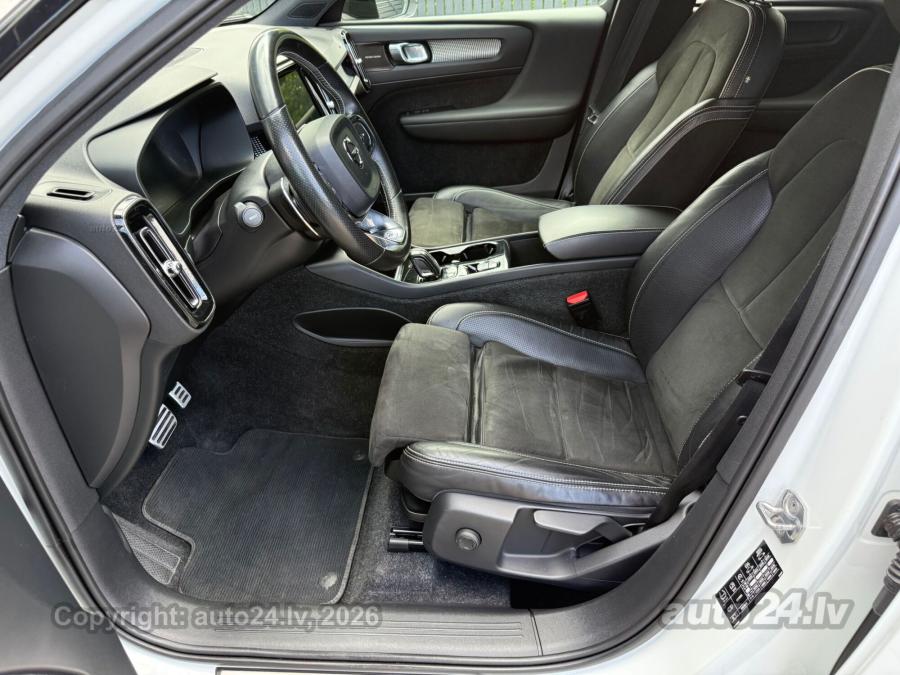 Balts Volvo XC40 2019 Tallina, ar dzinēja tilpumu 2.00 L un nobraukumu 219 tūkst. km par 16999 €, foto 13 vietnē AUTOMOTO.COM.LV