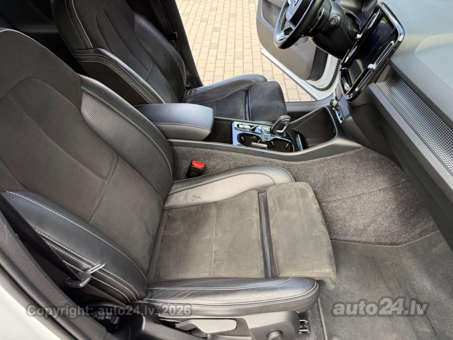Balts Volvo XC40 2019 Tallina, ar dzinēja tilpumu 2.00 L un nobraukumu 219 tūkst. km par 16999 €, foto 14 vietnē AUTOMOTO.COM.LV