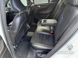 Balts Volvo XC40 2019 Tallina, ar dzinēja tilpumu 2.00 L un nobraukumu 219 tūkst. km par 16999 €, foto 15 vietnē AUTOMOTO.COM.LV