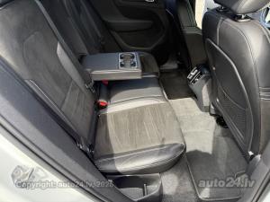 Balts Volvo XC40 2019 Tallina, ar dzinēja tilpumu 2.00 L un nobraukumu 219 tūkst. km par 16999 €, foto 16 vietnē AUTOMOTO.COM.LV