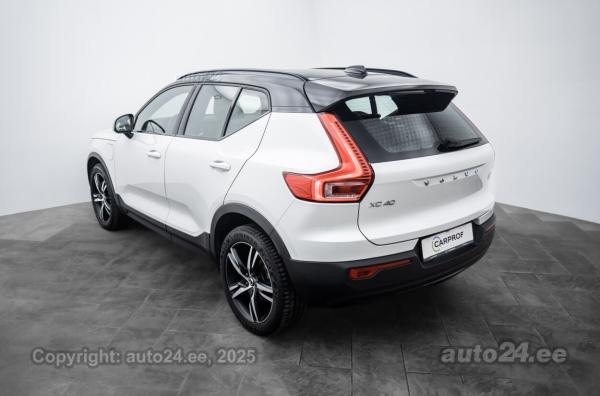 Balts Volvo XC40 2020 Tallina, ar dzinēja tilpumu 1.50 L un nobraukumu 105 tūkst. km par 26999 €, foto 6 vietnē AUTOMOTO.COM.LV
