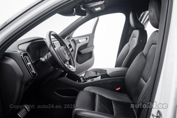 Balts Volvo XC40 2020 Tallina, ar dzinēja tilpumu 1.50 L un nobraukumu 105 tūkst. km par 26999 €, foto 8 vietnē AUTOMOTO.COM.LV