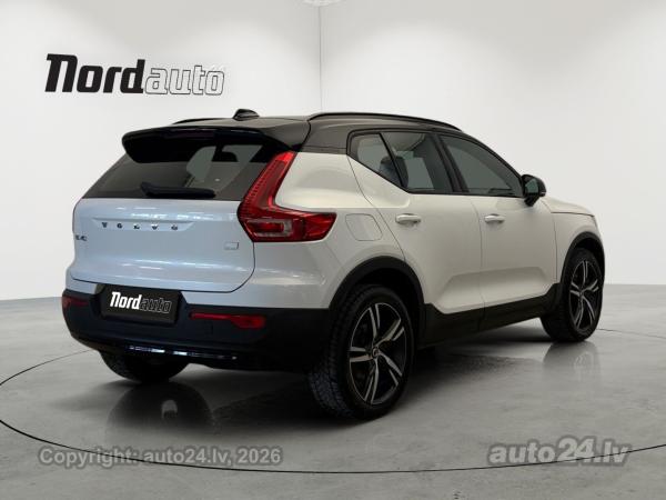 White Volvo XC40 2020 in Tallinn, with an engine capacity of 1.50 L and mileage of 112 thousand km for 27490 €, photo 2 on AUTOMOTO.COM.LV
