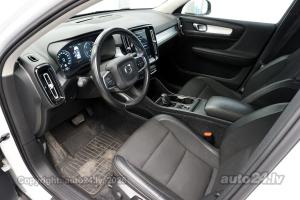 Белый Вольво XC40 2020 в Таллин, объемом двигателя 2.00 л и пробегом 128 тыс. км за 19900 €, фото 5 на AUTOMOTO.COM.LV