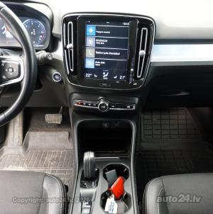 Белый Вольво XC40 2020 в Таллин, объемом двигателя 2.00 л и пробегом 128 тыс. км за 19900 €, фото 7 на AUTOMOTO.COM.LV