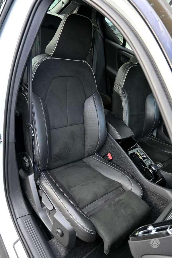White Volvo XC40 2020 in Tallinn, with an engine capacity of 0.00 L and mileage of 0 thousand km for 25900 €, photo 10 on AUTOMOTO.COM.LV