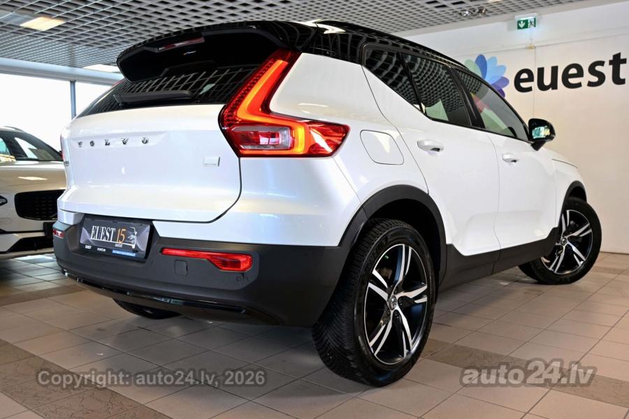 Белый Вольво XC40 2020 в Таллин, объемом двигателя 2.00 л и пробегом 0 тыс. км за 25900 €, фото 3 на AUTOMOTO.COM.LV