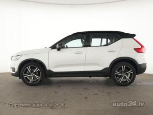 Balts Volvo XC40 2021 Tallina, ar dzinēja tilpumu 2.00 L un nobraukumu 65 tūkst. km par 26900 €, foto  vietnē AUTOMOTO.COM.LV
