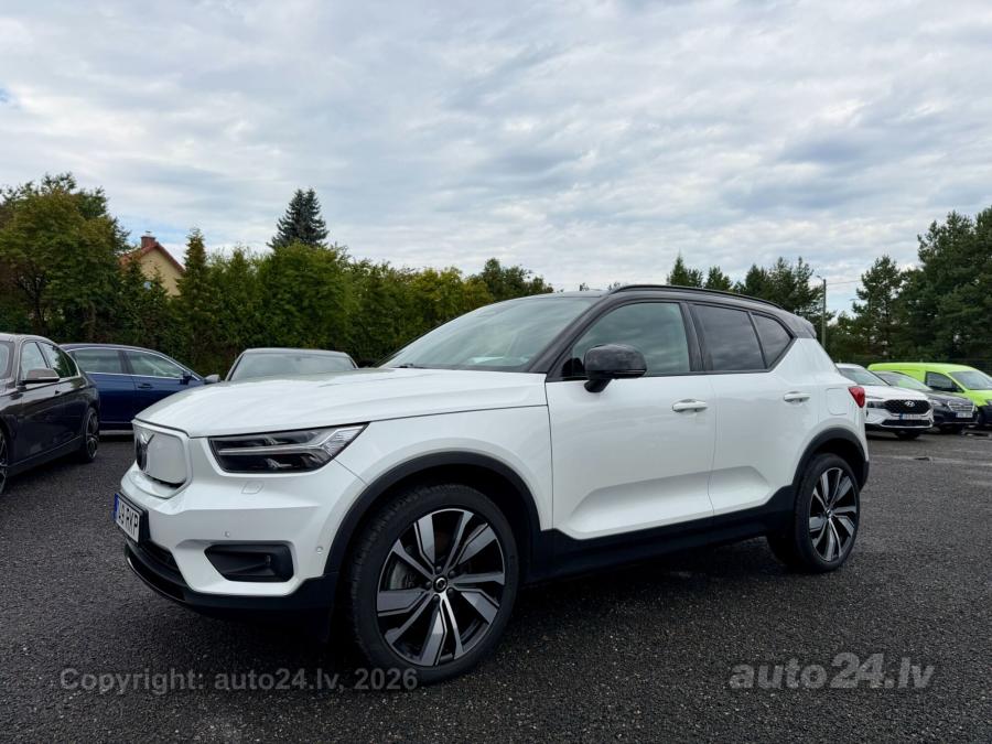 White Volvo XC40 2022 in Tartu, with an engine capacity of 0.00 L and mileage of 77 thousand km for 29900 €, photo 3 on AUTOMOTO.COM.LV