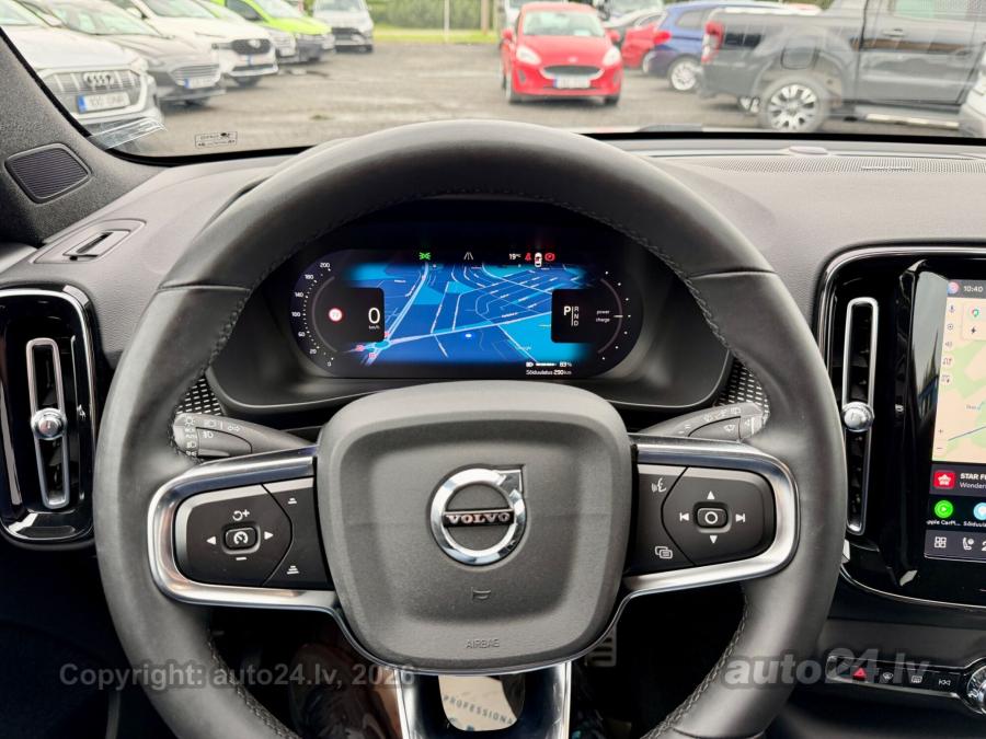 White Volvo XC40 2022 in Tartu, with an engine capacity of 0.00 L and mileage of 77 thousand km for 29900 €, photo 17 on AUTOMOTO.COM.LV