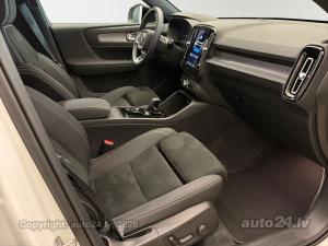 Белый Вольво XC40 2025 в Таллин, объемом двигателя 2.00 л и пробегом 7 тыс. км за 38900 €, фото 11 на AUTOMOTO.COM.LV