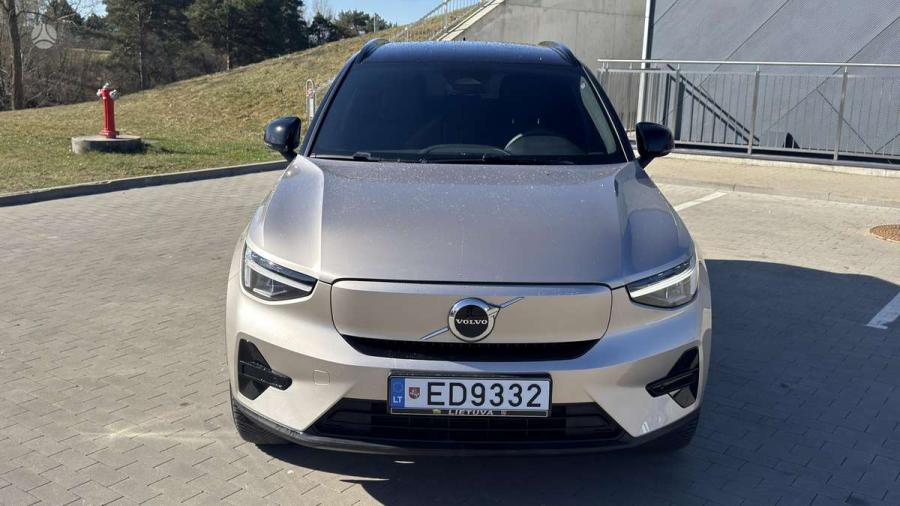 Yellow Volvo XC40 2023 in Jonava, with an engine capacity of 0.00 L and mileage of 32 thousand km for 26500 €, photo 15 on AUTOMOTO.COM.LV