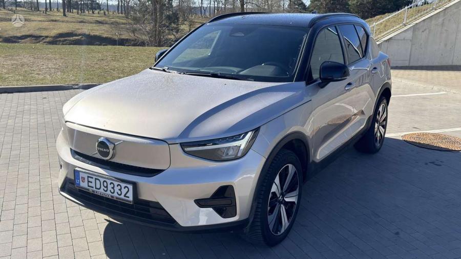 Yellow Volvo XC40 2023 in Jonava, with an engine capacity of 0.00 L and mileage of 32 thousand km for 26500 €, photo 16 on AUTOMOTO.COM.LV