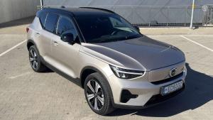 Yellow Volvo XC40 2023 in Kaunas, with an engine capacity of 0.00 L and mileage of 32 thousand km for 23500 €, photo 14 on AUTOMOTO.COM.LV