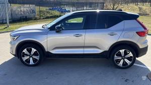 Yellow Volvo XC40 2023 in Kaunas, with an engine capacity of 0.00 L and mileage of 32 thousand km for 23500 €, photo 17 on AUTOMOTO.COM.LV