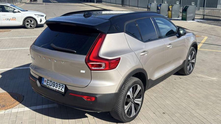 Yellow Volvo XC40 2023 in Kaunas, with an engine capacity of 0.00 L and mileage of 32 thousand km for 23500 €, photo 20 on AUTOMOTO.COM.LV