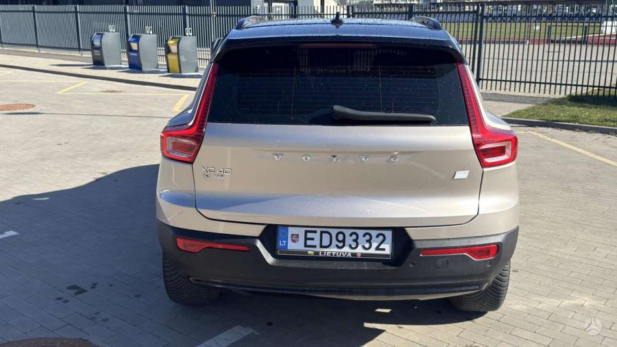 Dzeltens Volvo XC40 2023 Jonava, ar dzinēja tilpumu 0.00 L un nobraukumu 35 tūkst. km par 23700 €, foto 19 vietnē AUTOMOTO.COM.LV
