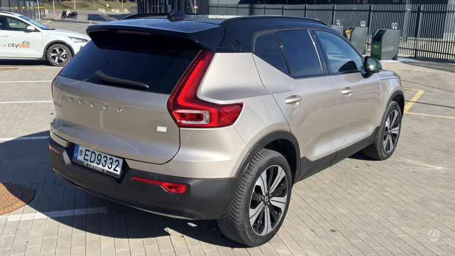 Dzeltens Volvo XC40 2023 Jonava, ar dzinēja tilpumu 0.00 L un nobraukumu 35 tūkst. km par 23700 €, foto 20 vietnē AUTOMOTO.COM.LV