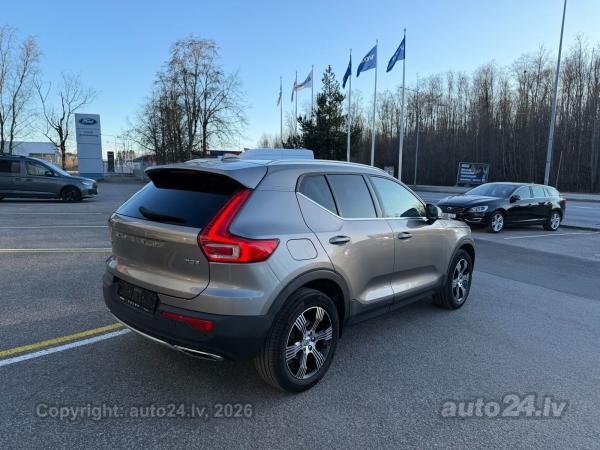 Dzeltens Volvo XC40 2019 Pērnava, ar dzinēja tilpumu 1.50 L un nobraukumu 79 tūkst. km par 24900 €, foto 4 vietnē AUTOMOTO.COM.LV