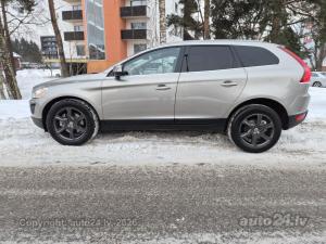 Smilšu krāsa Volvo XC60 2012 Tallina, ar dzinēja tilpumu 0.00 L un nobraukumu 0 tūkst. km par 12750 €, foto 5 vietnē AUTOMOTO.COM.LV