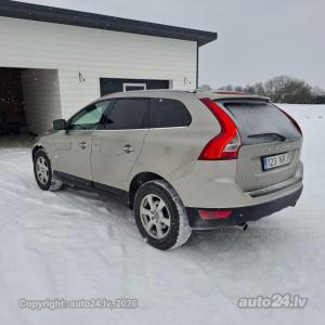Beige Volvo XC60 2013 in Rakvere, with an engine capacity of 2.40 L and mileage of 268 thousand km for 10500 €, photo 2 on AUTOMOTO.COM.LV