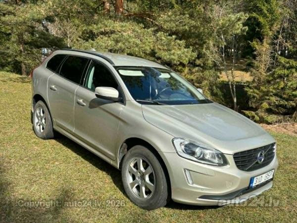 Smilšu krāsa Volvo XC60 2016 Tallina, ar dzinēja tilpumu 2.40 L un nobraukumu 330 tūkst. km par 8900 €, foto 1 vietnē AUTOMOTO.COM.LV