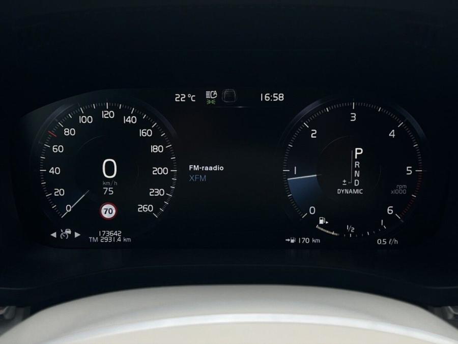 Бежевый Вольво ХС60 2018 в Пярну, объемом двигателя 2.00 л и пробегом 174 тыс. км за 21900 €, фото 18 на AUTOMOTO.COM.LV