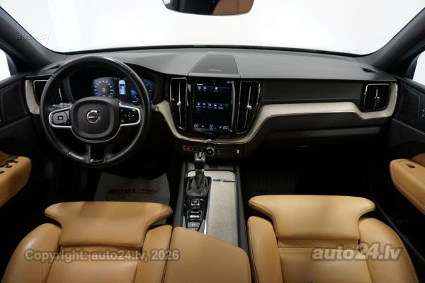 Beige Volvo XC60 2019 in Tartu, with an engine capacity of 2.00 L and mileage of 158 thousand km for 24990 €, photo 8 on AUTOMOTO.COM.LV