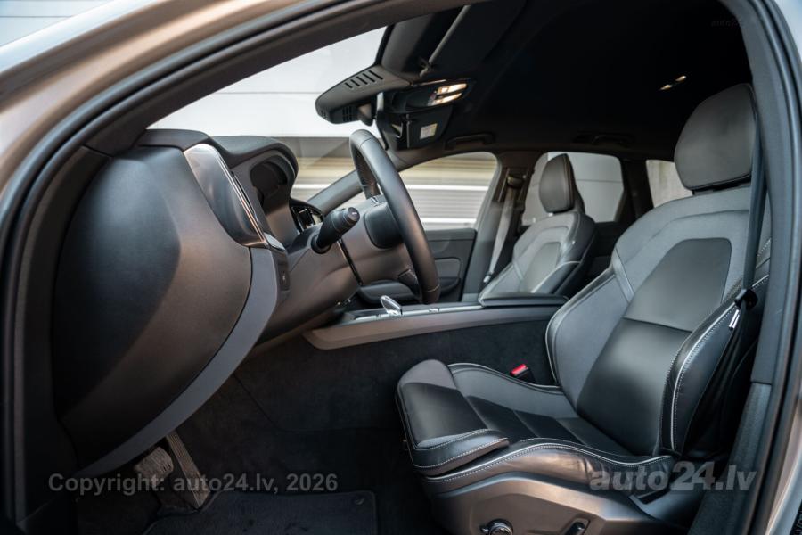 Smilšu krāsa Volvo XC60 2022 Tartu, ar dzinēja tilpumu 2.00 L un nobraukumu 67 tūkst. km par 40900 €, foto 13 vietnē AUTOMOTO.COM.LV