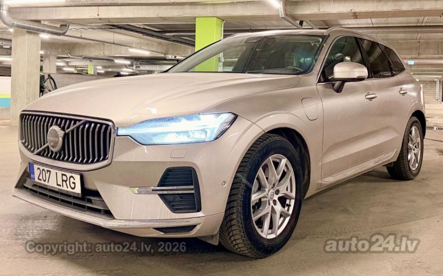 Smilšu krāsa Volvo XC60 2025 Tallina, ar dzinēja tilpumu 2.00 L un nobraukumu 25 tūkst. km par 66500 €, foto 3 vietnē AUTOMOTO.COM.LV