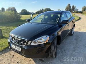 Melns Volvo XC60 2011 Ventspils, ar dzinēja tilpumu 2.40 L un nobraukumu 285 tūkst. km par 8500 €, foto  vietnē AUTOMOTO.COM.LV