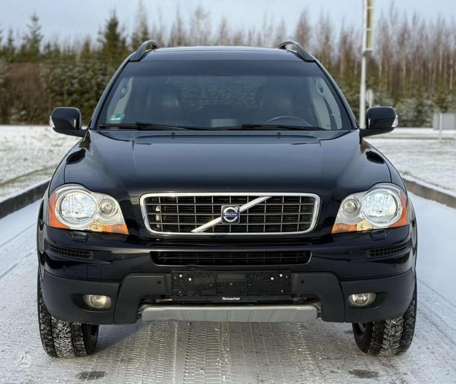 Melns Volvo XC60 2006 Raseiniai, ar dzinēja tilpumu 2.40 L un nobraukumu 225 tūkst. km par 6950 €, foto 3 vietnē AUTOMOTO.COM.LV