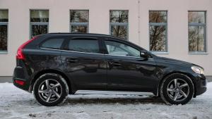 Black Volvo XC60 2008 in Jelgava, with an engine capacity of 2.40 L and mileage of 300 thousand km for 9700 €, photo 8 on AUTOMOTO.COM.LV