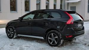 Black Volvo XC60 2008 in Jelgava, with an engine capacity of 2.40 L and mileage of 300 thousand km for 9700 €, photo 10 on AUTOMOTO.COM.LV