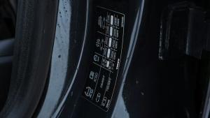 Black Volvo XC60 2008 in Jelgava, with an engine capacity of 2.40 L and mileage of 300 thousand km for 9700 €, photo 39 on AUTOMOTO.COM.LV