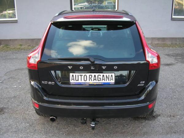 Melns Volvo XC60 2008 Sigulda, ar dzinēja tilpumu 2.40 L un nobraukumu 196 tūkst. km par 8850 €, foto 6 vietnē AUTOMOTO.COM.LV