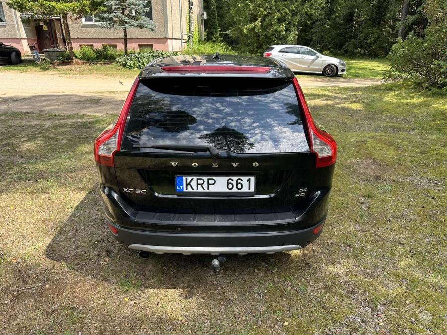Melns Volvo XC60 2008 Kazlų Rūda, ar dzinēja tilpumu 2.40 L un nobraukumu 400 tūkst. km par 5900 €, foto 7 vietnē AUTOMOTO.COM.LV