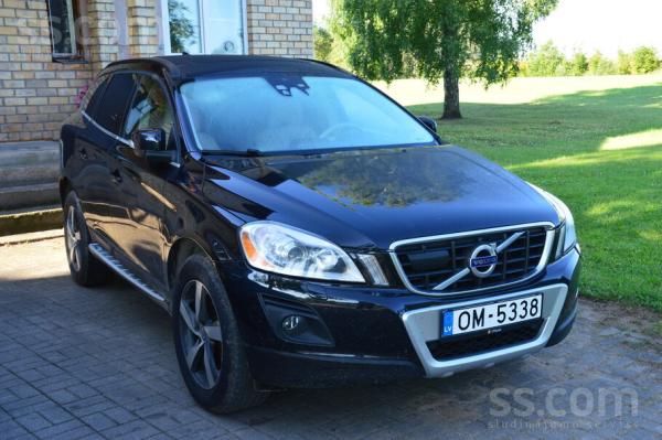 Melns Volvo XC60 2008 Valka, ar dzinēja tilpumu 2.40 L un nobraukumu 349 tūkst. km par 7700 €, foto 1 vietnē AUTOMOTO.COM.LV