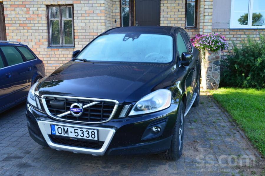 Melns Volvo XC60 2008 Valka, ar dzinēja tilpumu 2.40 L un nobraukumu 349 tūkst. km par 7700 €, foto 3 vietnē AUTOMOTO.COM.LV