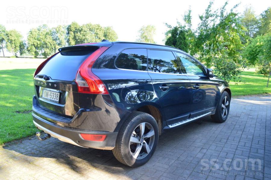 Melns Volvo XC60 2008 Valka, ar dzinēja tilpumu 2.40 L un nobraukumu 349 tūkst. km par 7700 €, foto 4 vietnē AUTOMOTO.COM.LV
