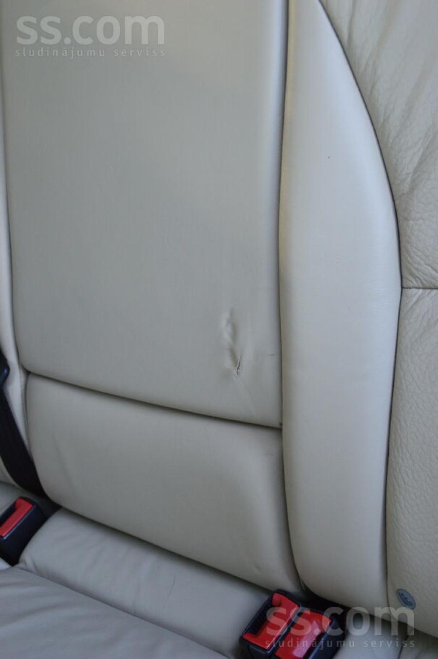 Melns Volvo XC60 2008 Valka, ar dzinēja tilpumu 2.40 L un nobraukumu 349 tūkst. km par 7700 €, foto 14 vietnē AUTOMOTO.COM.LV