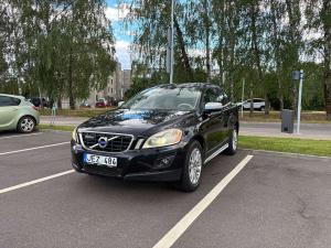 Black Volvo XC60 2008 in Vilnius, with an engine capacity of 2.40 L and mileage of 211 thousand km for 9000 €, photo  on AUTOMOTO.COM.LV