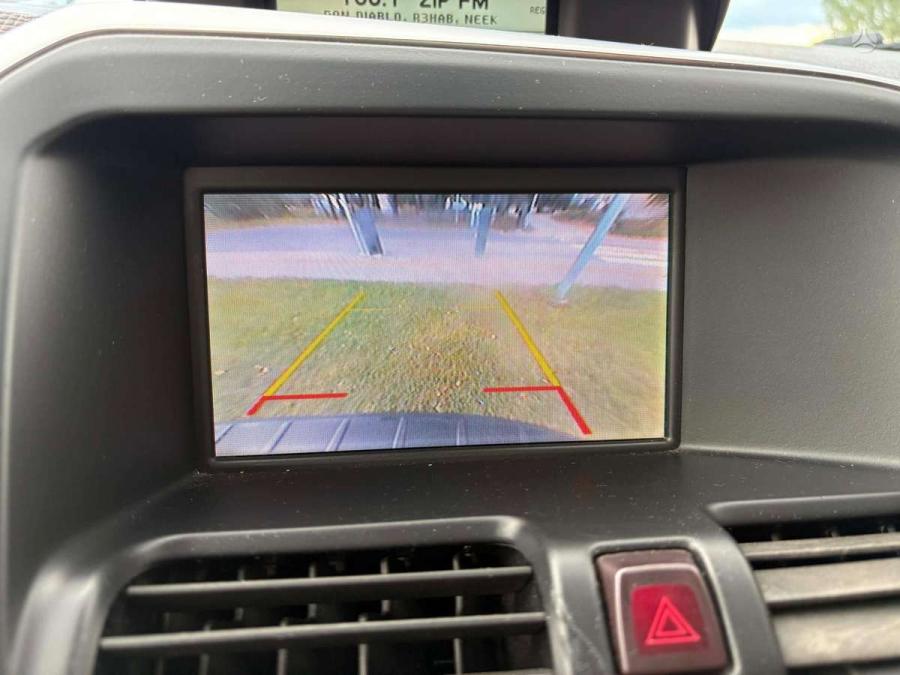 Melns Volvo XC60 2008 Viļņa, ar dzinēja tilpumu 2.40 L un nobraukumu 211 tūkst. km par 9000 €, foto 18 vietnē AUTOMOTO.COM.LV