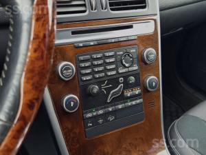 Черный Вольво ХС60 2008 в Тукумс, объемом двигателя 2.40 л и пробегом 322 тыс. км за 5900 €, фото 13 на AUTOMOTO.COM.LV
