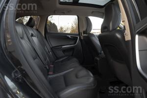 Melns Volvo XC60 2009 Jelgava, ar dzinēja tilpumu 2.40 L un nobraukumu 255 tūkst. km par 8800 €, foto 10 vietnē AUTOMOTO.COM.LV