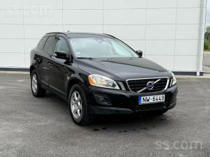 Black Volvo XC60 2009 in Ludza, with an engine capacity of 2.40 L and mileage of 321 thousand km for 8580 €, photo 2 on AUTOMOTO.COM.LV